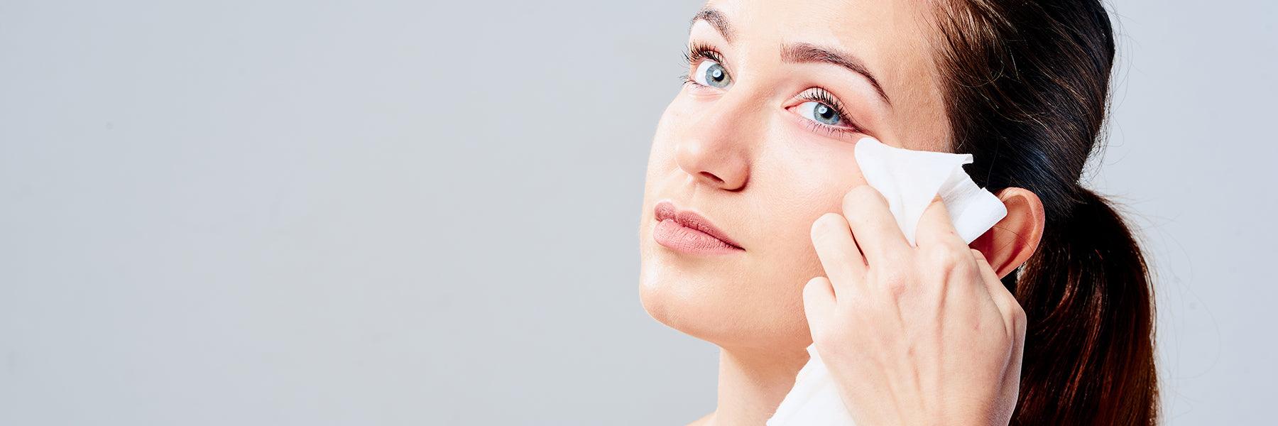 Makeup & Dirt Remover Wipes | Skincare Products For Summer Online ...